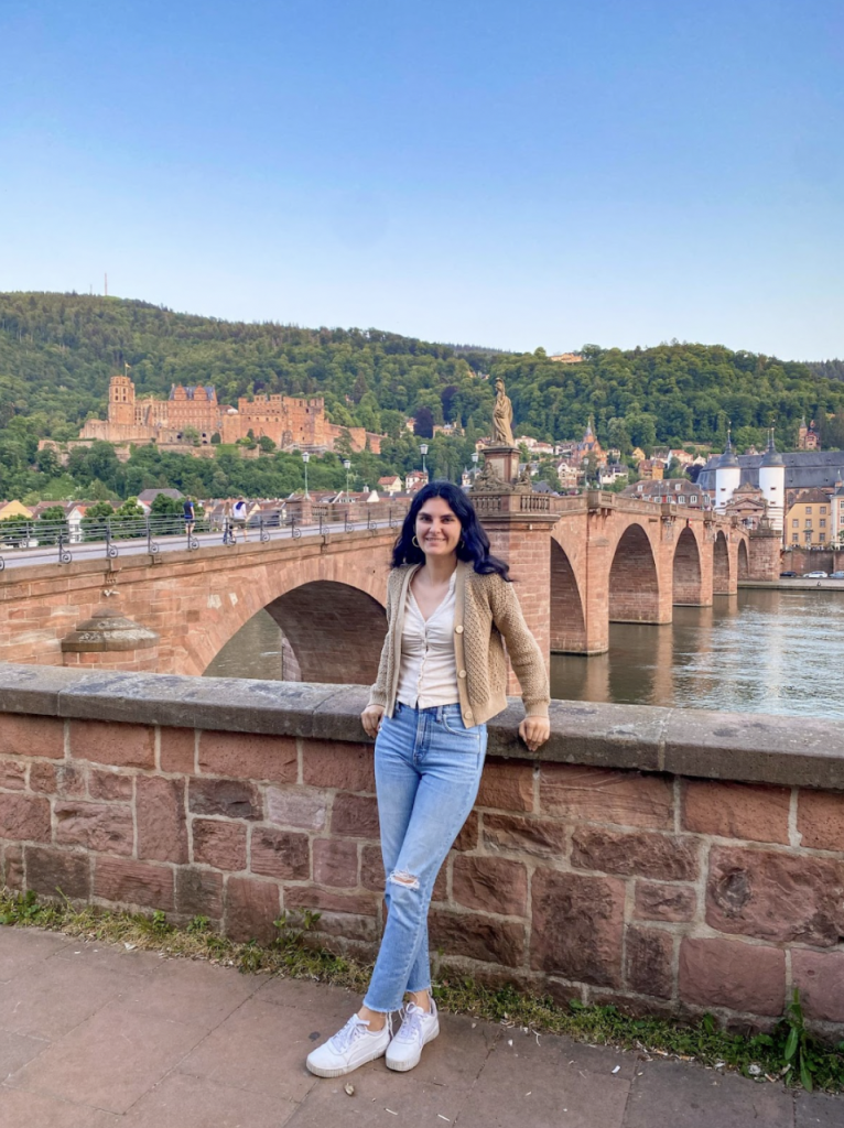 🧑‍🤝‍🧑German Level 2, Activity 06: Menschen Beschreiben / Describing ...